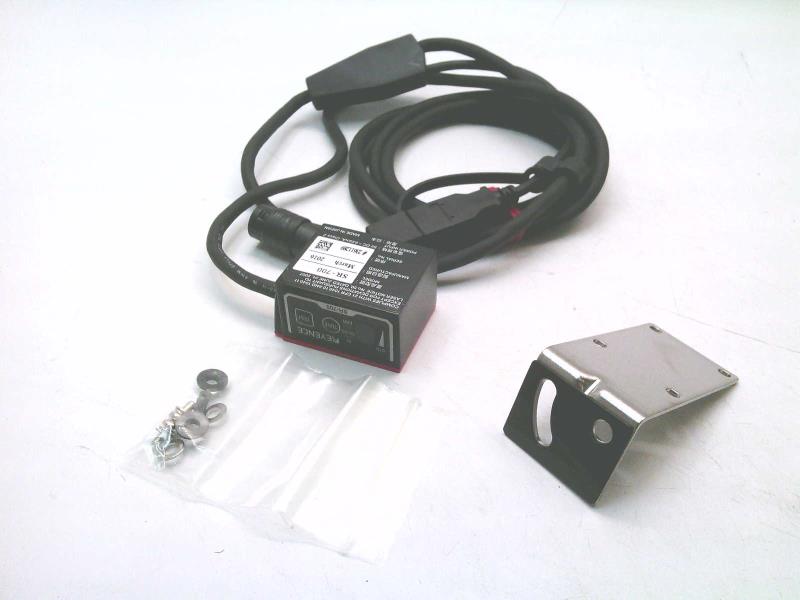 SR-700 Bar Code Scanner Controller por KEYENCE CORP
