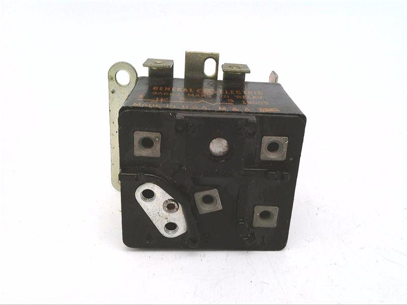 3ARR3 Relay/Socket by GENERAL ELECTRIC