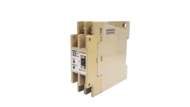 E3C-WH4F Sensor Amplifier by OMRON