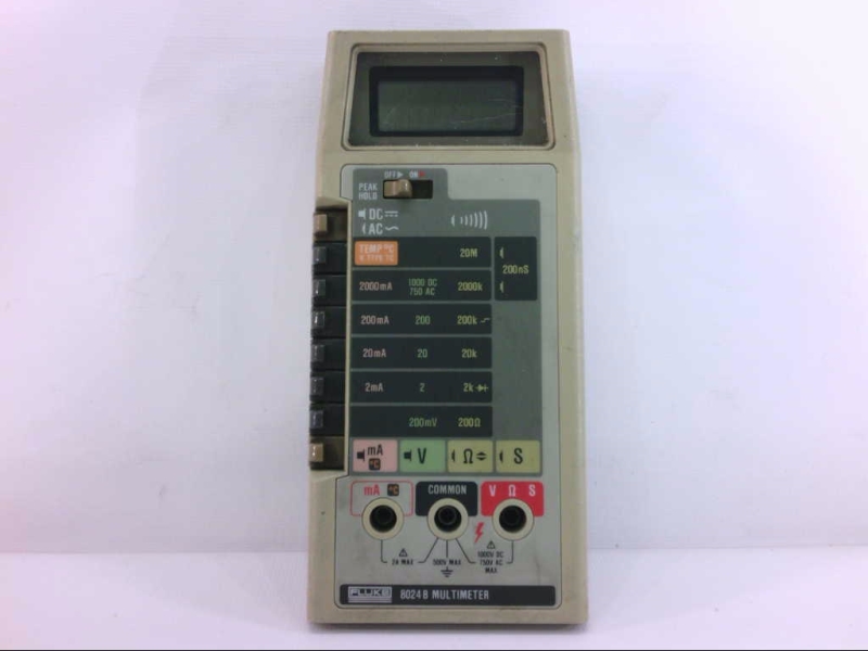 8024B Multimeter by FLUKE
