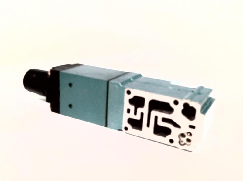 PR62D-11BA Pneumatic Regulator by MAC VALVES INC