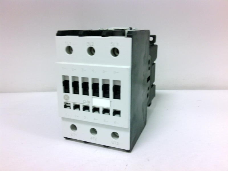 CL09A300M Contactor by GENERAL ELECTRIC