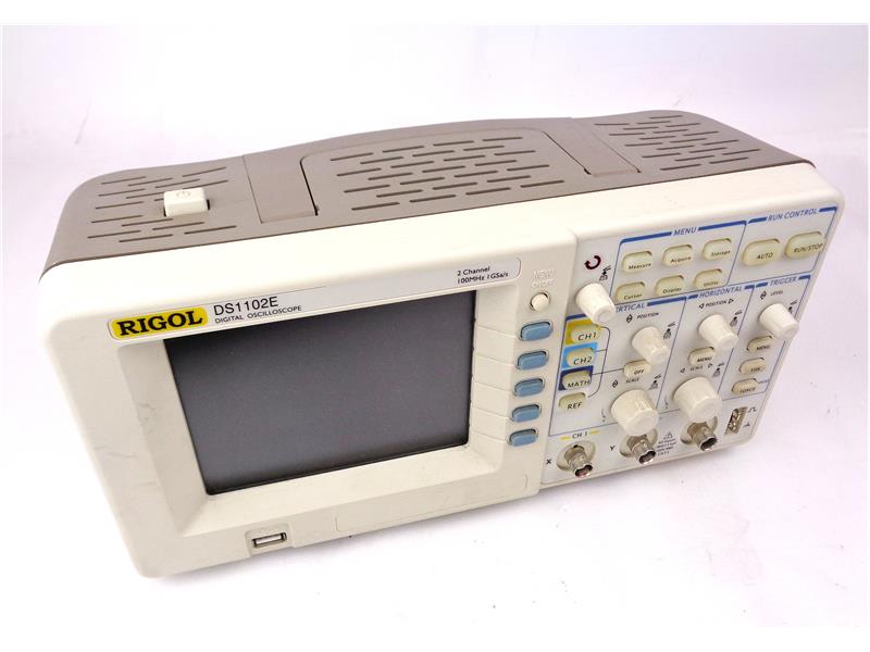 DS1102E Oscilloscope by RIGOL