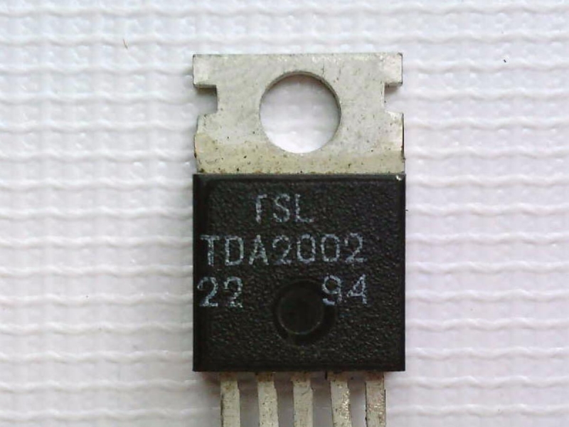 TDA2002 Audio Amplifier by ST MICRO