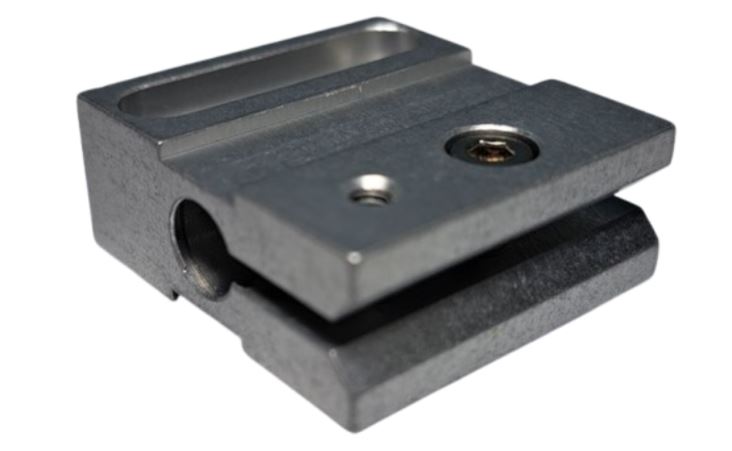 BES 08,0-KB-4-F Clamp by BALLUFF