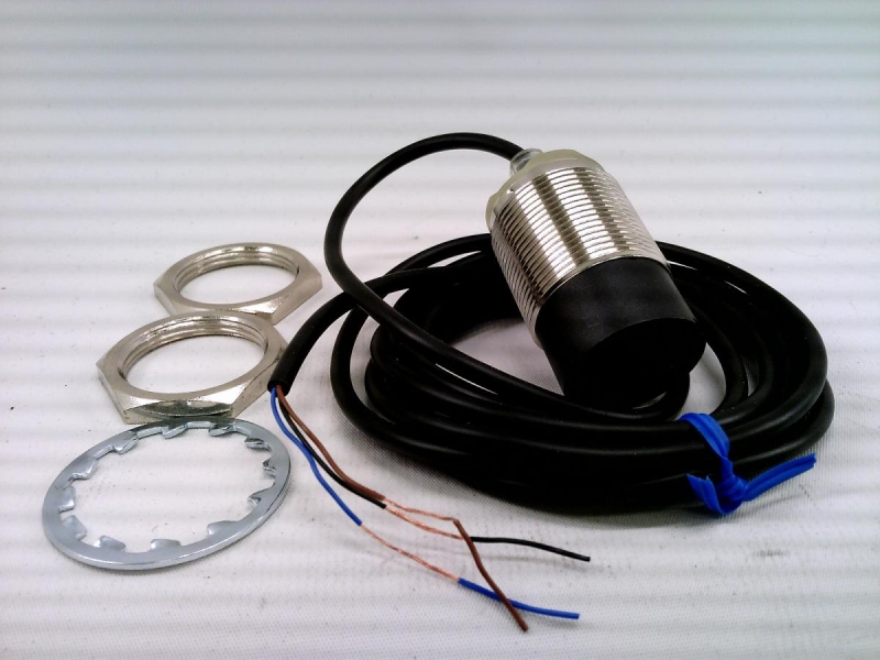 E2B-M30KN20-WP-B1 2M Proximity Switch by OMRON