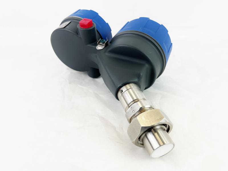 R96-511A-310 Level Transmitter by MAGNETROL