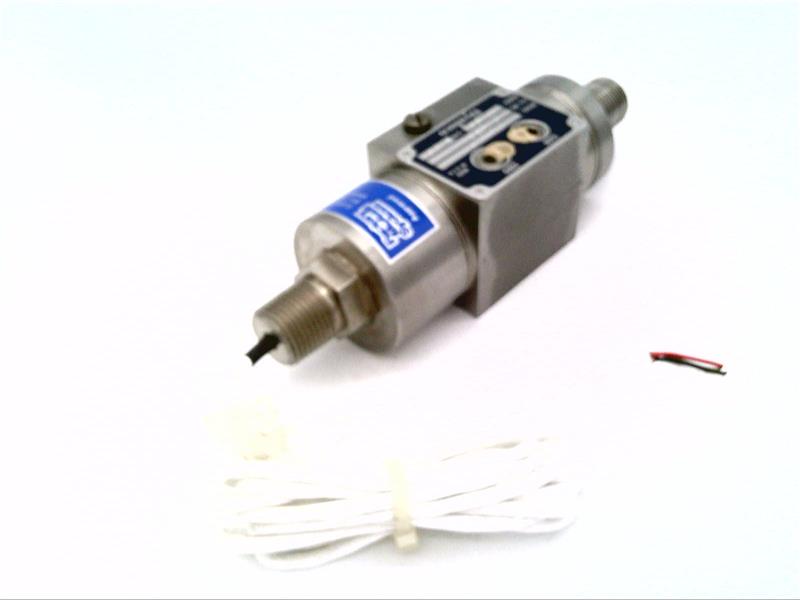 PT303-2C Pressure Transmitter by DYNISCO