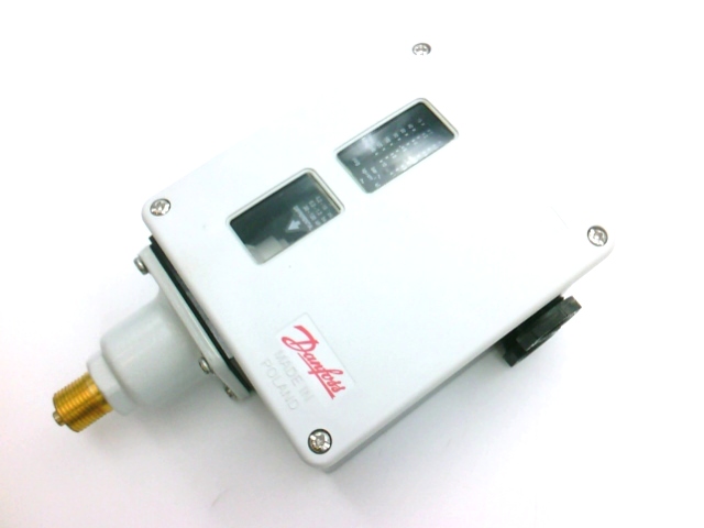 017-520366 Pressure Switch by DANFOSS