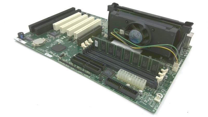 E139761 PC Board Computer by INTEL