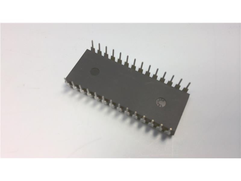 TC7135CPI IC Chip by TELCOM SEMICONDUCTOR INC