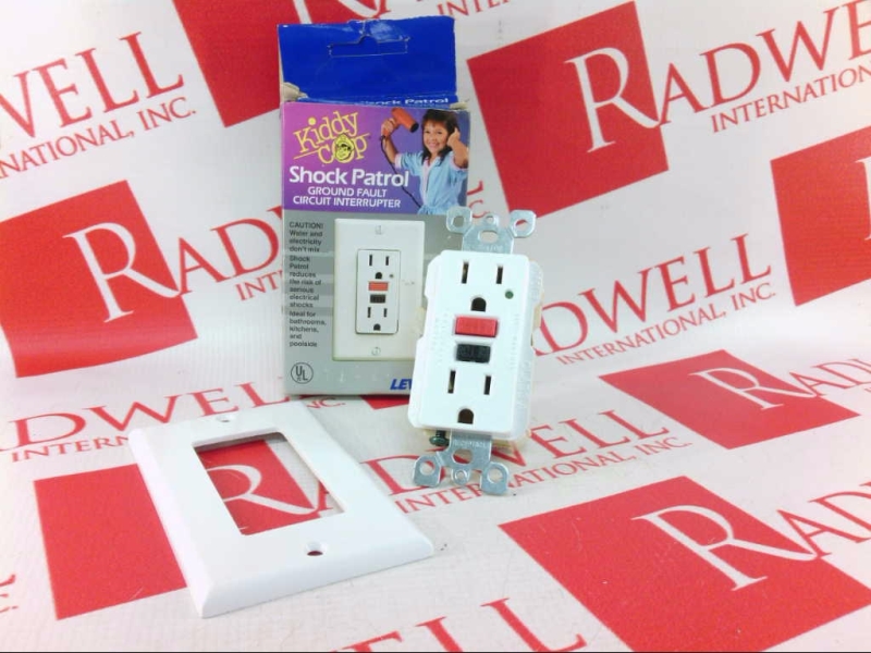 836-6598-W Plug/Receptacle por LEVITON