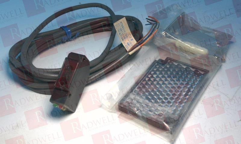 E3V-R2B43S Photoelectric by OMRON