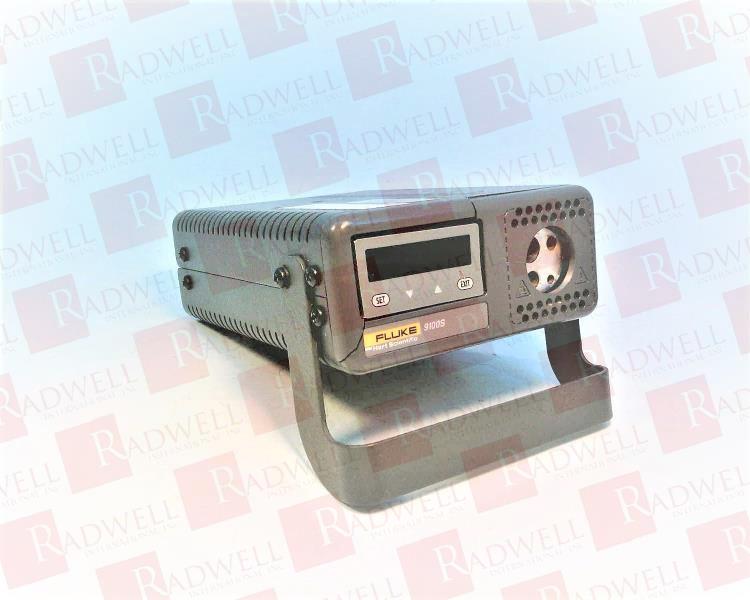 9100S-B-156 Calibrator/Simulator by FLUKE